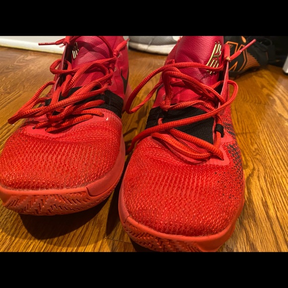 Nike | Shoes | Kyrie Flytraps University Red And Gold Size 5 | Poshmark